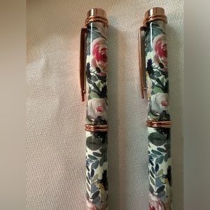 Barnes & Noble | Office | Pen And Pencil Set In A Beautiful Floral ...